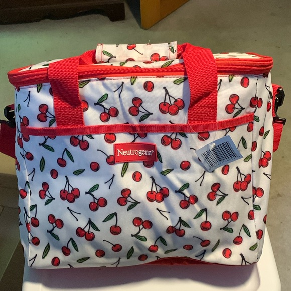Neutrogena | Bags | Neutrogena Cooler Tote Bag Nwt | Poshmark